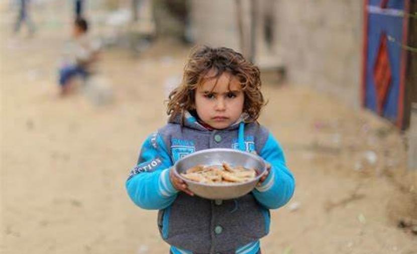 Un pain à 55 shekels : La faim comme arme de guerre | Safa News Agency ...